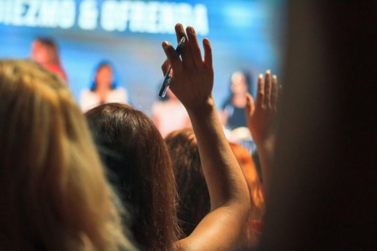 Online Speech Laws: Protection vs Censorship Debate